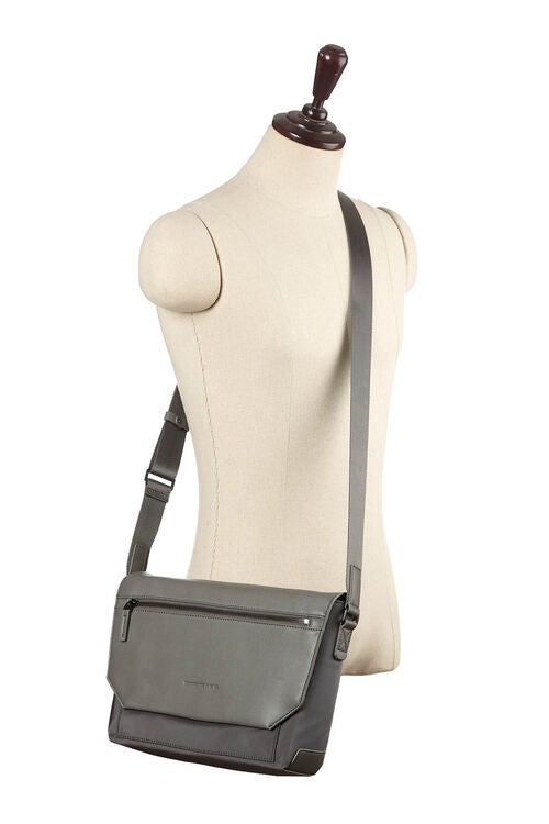 Samsonite Red Jefferson Messenger Bag